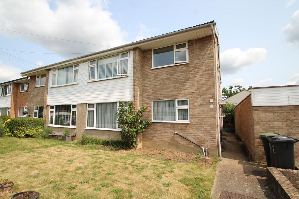 Valley Close, Loughton 2 bed maisonette to rent - £1,600 pcm (£369 pw)