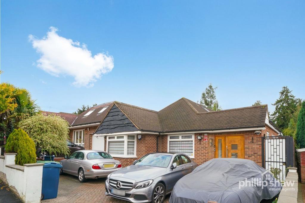 Embry Way, Stanmore, HA7 4 bed bungalow for sale - £1,100,000