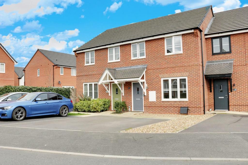 Philip Taylor Drive, Crewe CW1 3 bed terraced house to rent - £1,100 ...