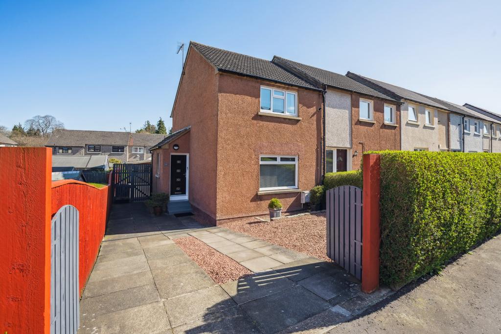Shannon Drive, Falkirk... 2 bed end of terrace house to rent - £995 pcm ...