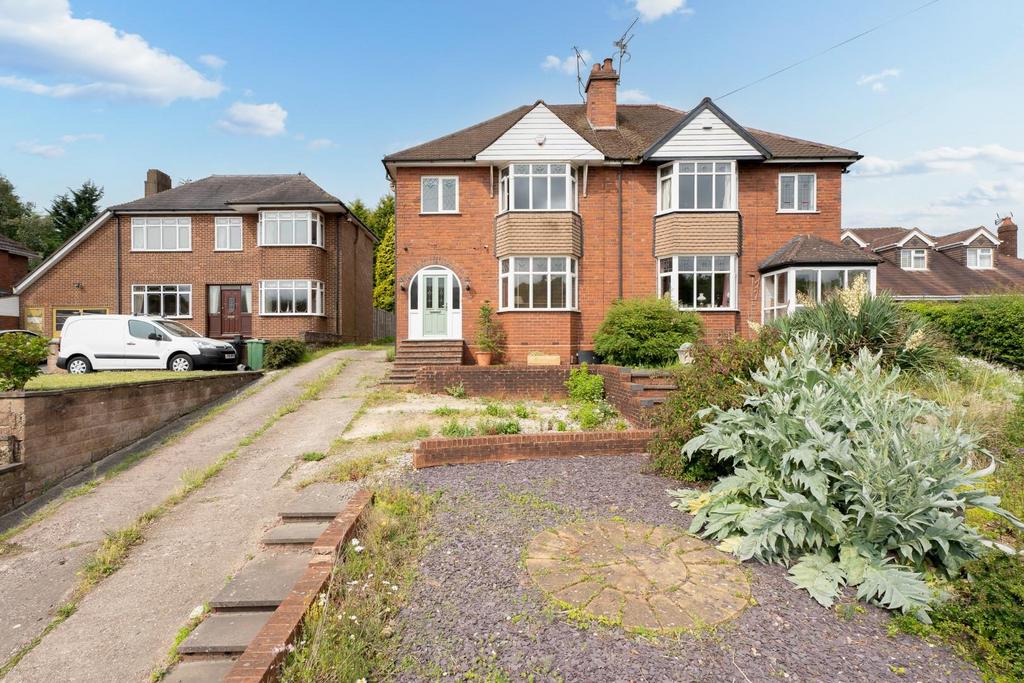 Wolverhampton Road., Dudley 3 bed semi-detached house for sale - £280,000