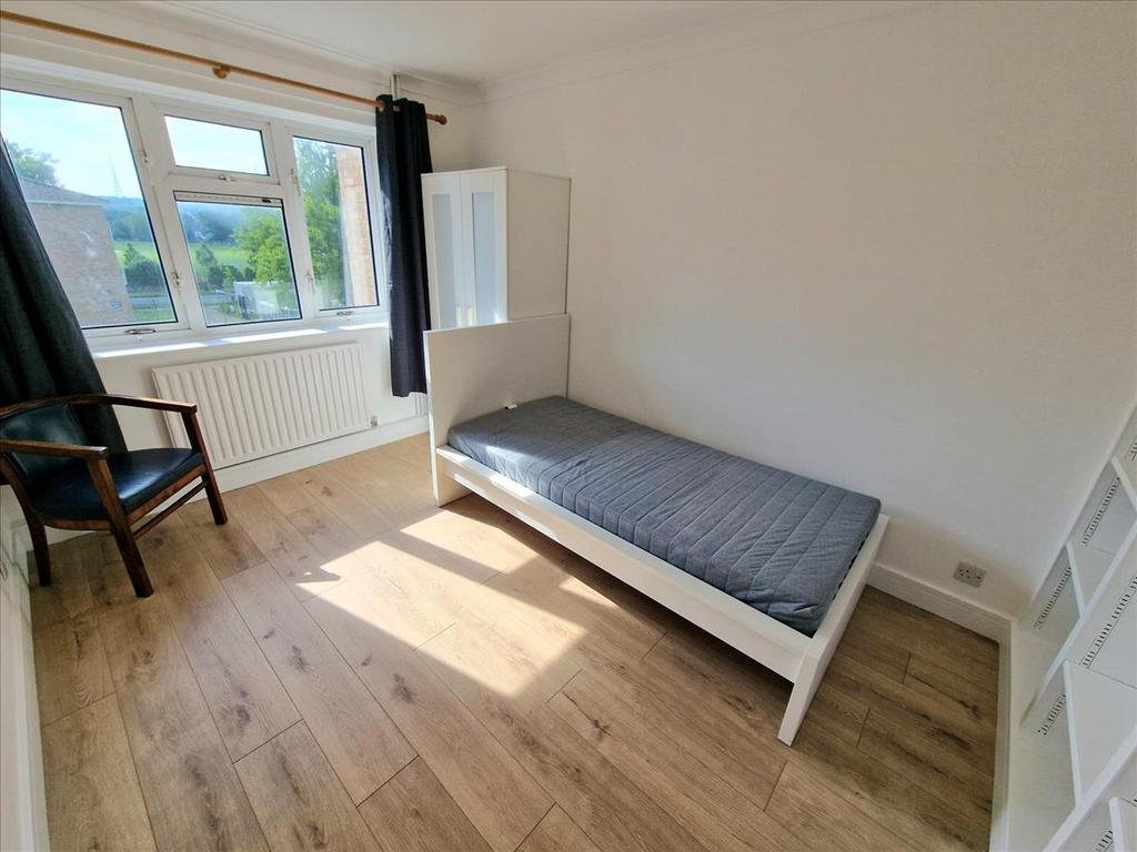Hackington Crescent, Beckenham, Kent... House share to rent - £675 pcm ...