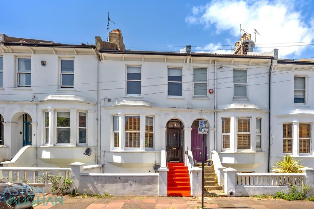 Princes Terrace, Brighton BN2 2 bed maisonette - £1,750 pcm (£404 pw)