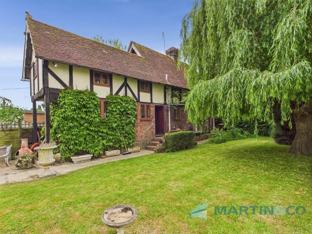 Postern Bridge Cottages, Tonbridge TN11 2 bed semi-detached house - £ ...