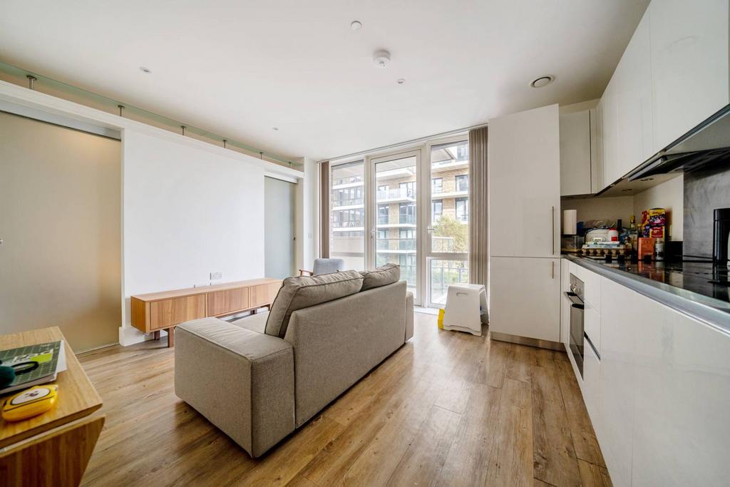 Naval House, Woolwich, London, SE18 Studio - £1,650 pcm (£381 pw)