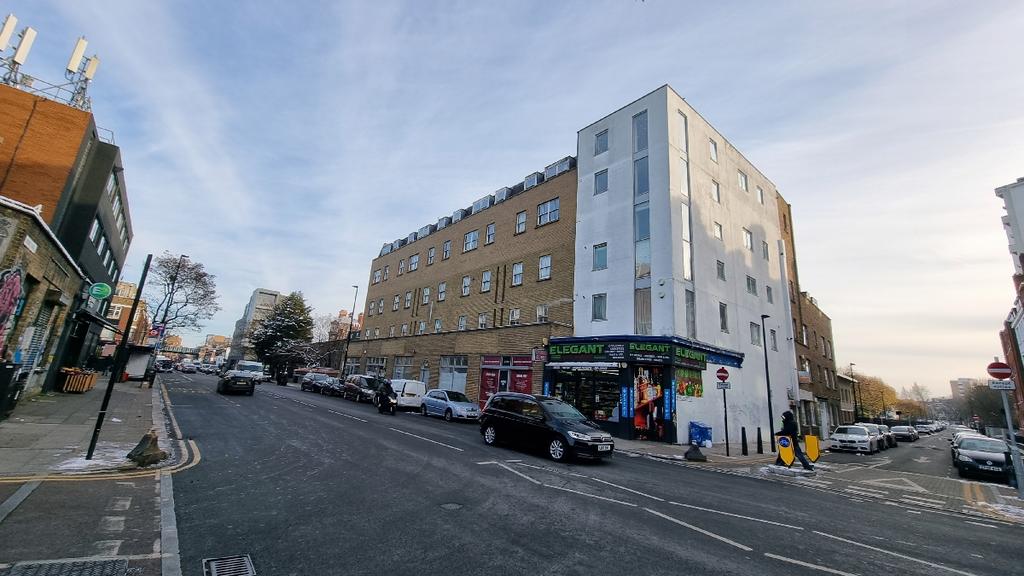Treadway Street, London, Haggerston 1 bed apartment - £1,700 pcm (£392 pw)