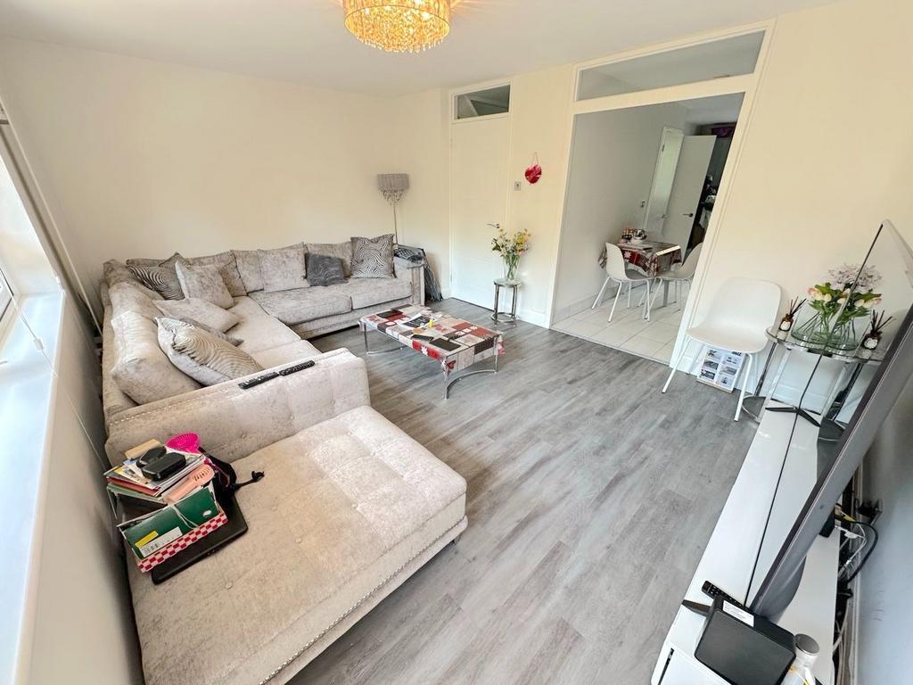Holst Court, Westminster Bridge... 3 bed flat to rent - £2,800 pcm (£ ...