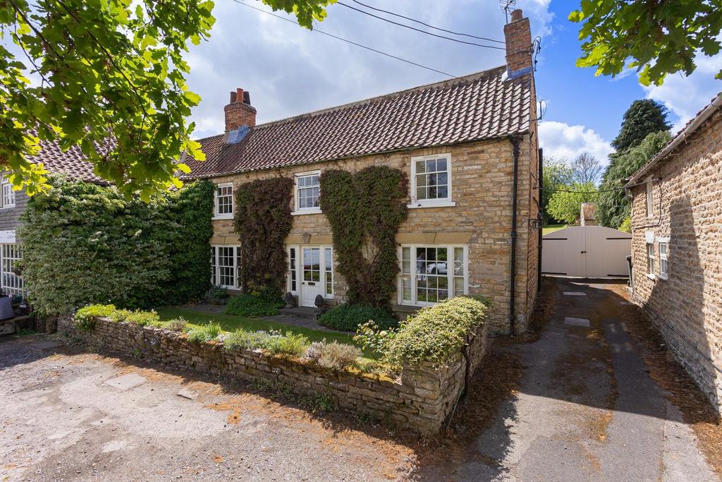 Welburn, York, YO60 7DX 5 bed house for sale - £825,000