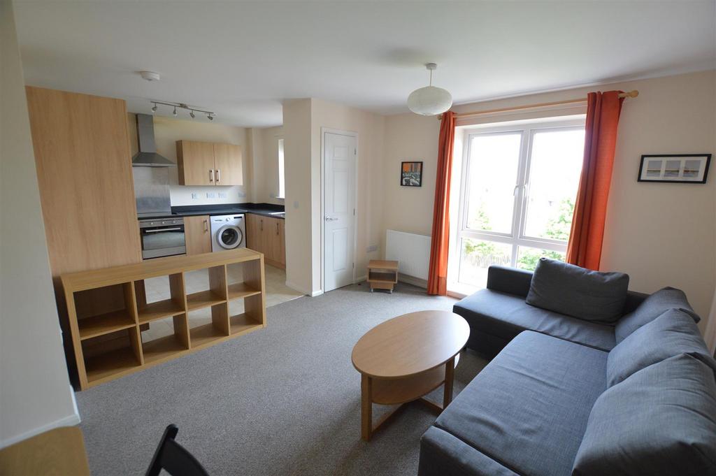 Sidings Walk, Loughborough LE11 2 bed flat for sale - £155,000