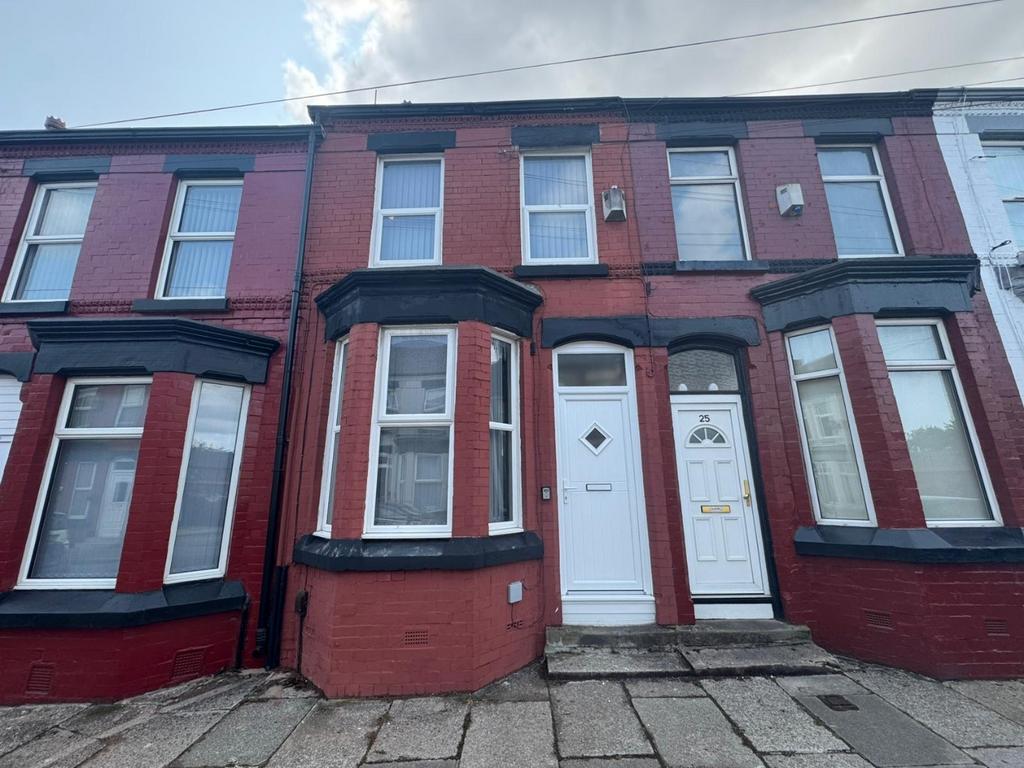 Bell Street, Liverpool L13 3 bed terraced house - £850 pcm (£196 pw)