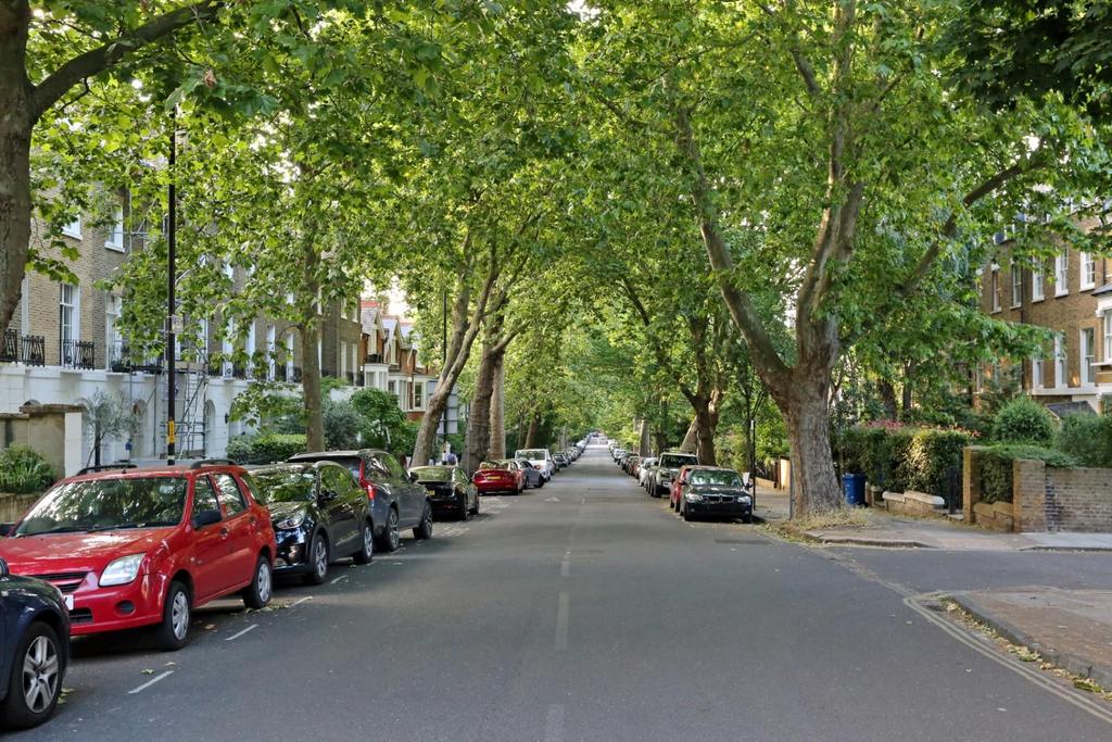Camberwell Grove, London 2 bed apartment to rent - £2,100 pcm (£485 pw)