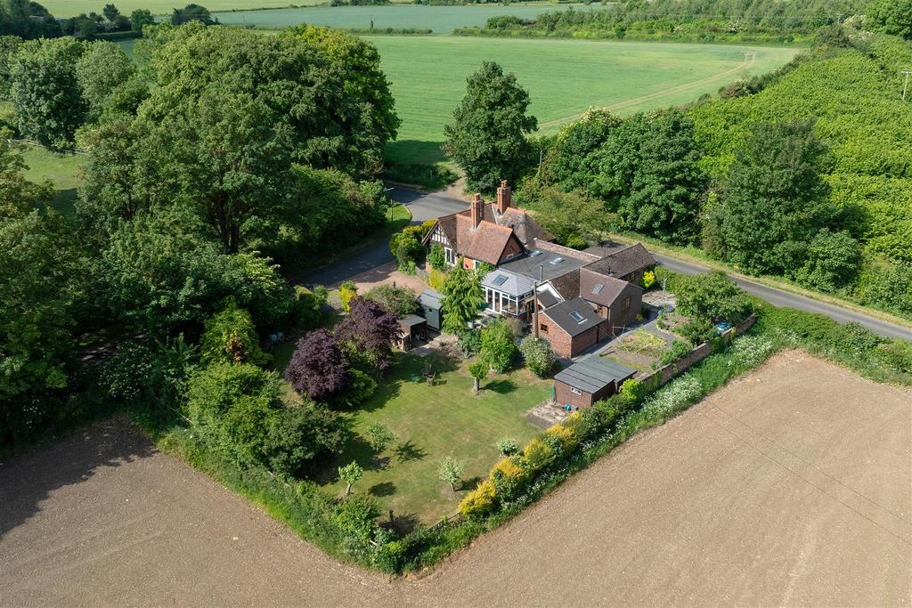 West Lodge, New Road, Temple Grafton B49 4 bed detached house for sale ...
