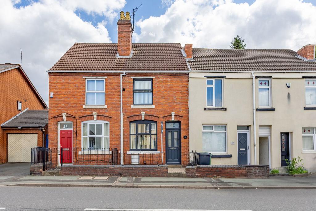 Cradley Road, Dudley DY2 2 bed terraced house - £175,000