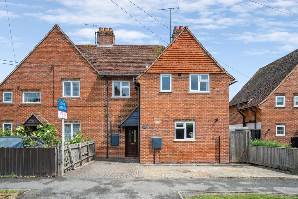 Newlands Avenue, Didcot, OX11 3 bed semi-detached house - £425,000