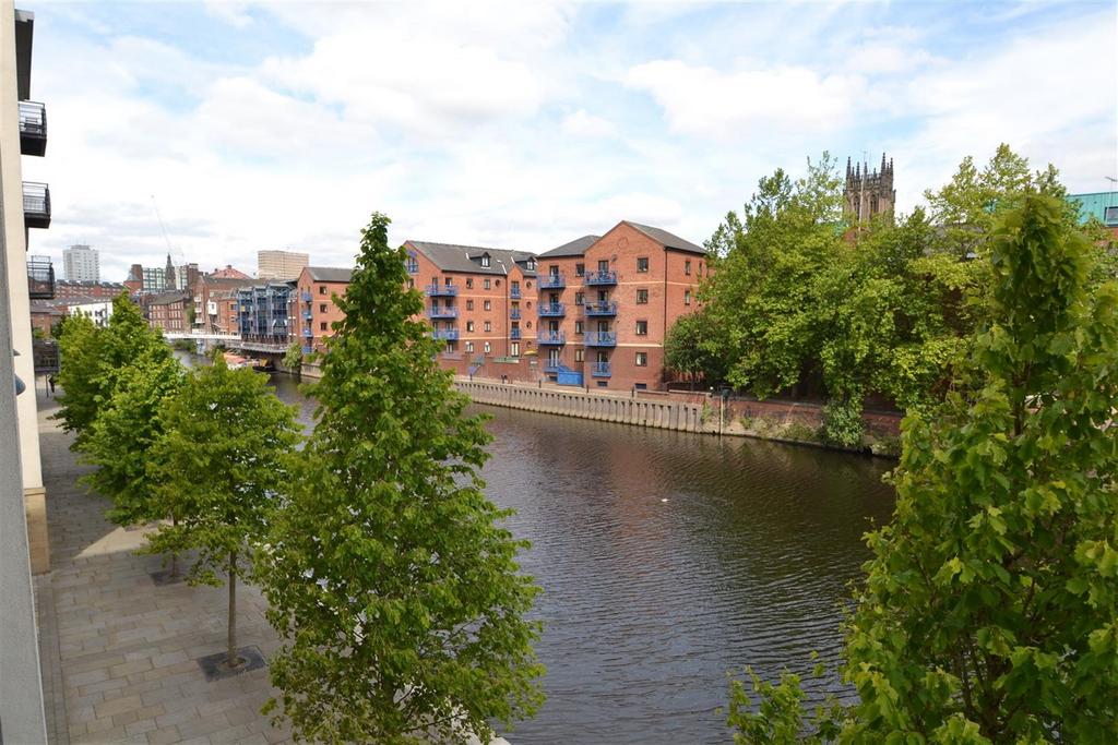 St James Quay, Bowman Lane, Leeds 2 bed apartment for sale - £249,900