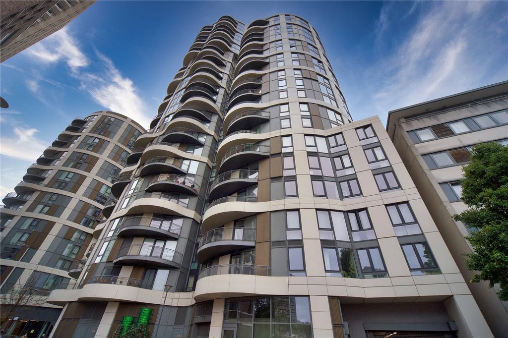 Cambridge Road, Barking, IG11 2 bed apartment - £350,000