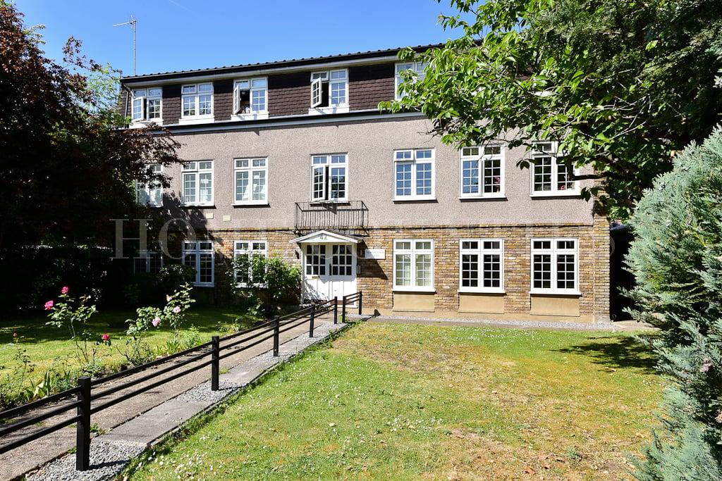 The Ridgeway, Enfield, EN2 2 bed apartment for sale - £399,950