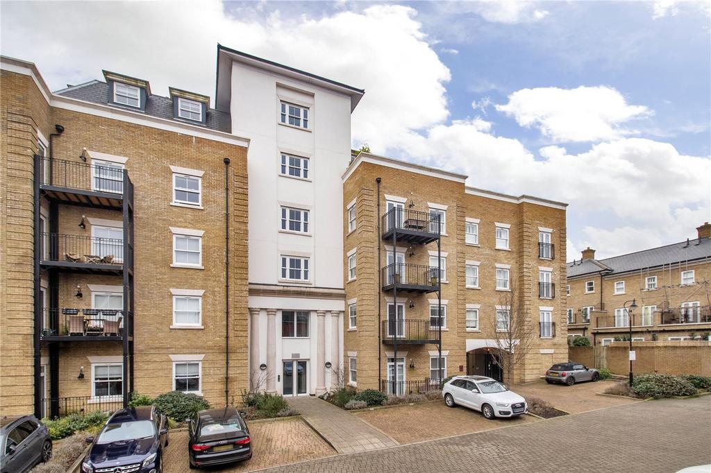 Emerald House, 15 Sovereign Place... 1 bed apartment - £1,350 pcm (£312 pw)