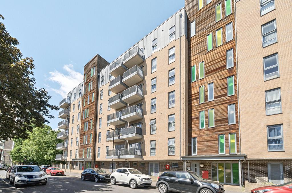Butchers Road, London 1 bed apartment for sale - £68,750