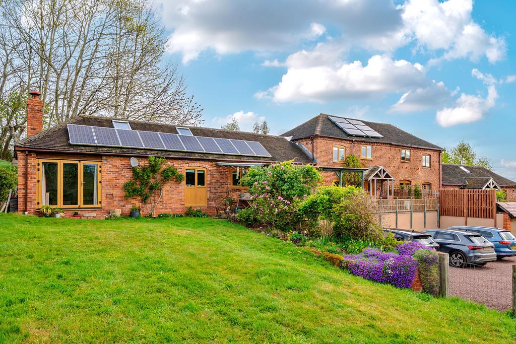 Wulstans Barn, Shrawley 4 bed barn conversion for sale - £695,000