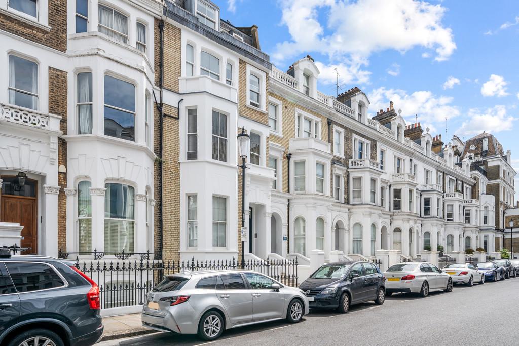 Coleherne Road, Chelsea SW10 Studio to rent - £2,500 pcm (£577 pw)