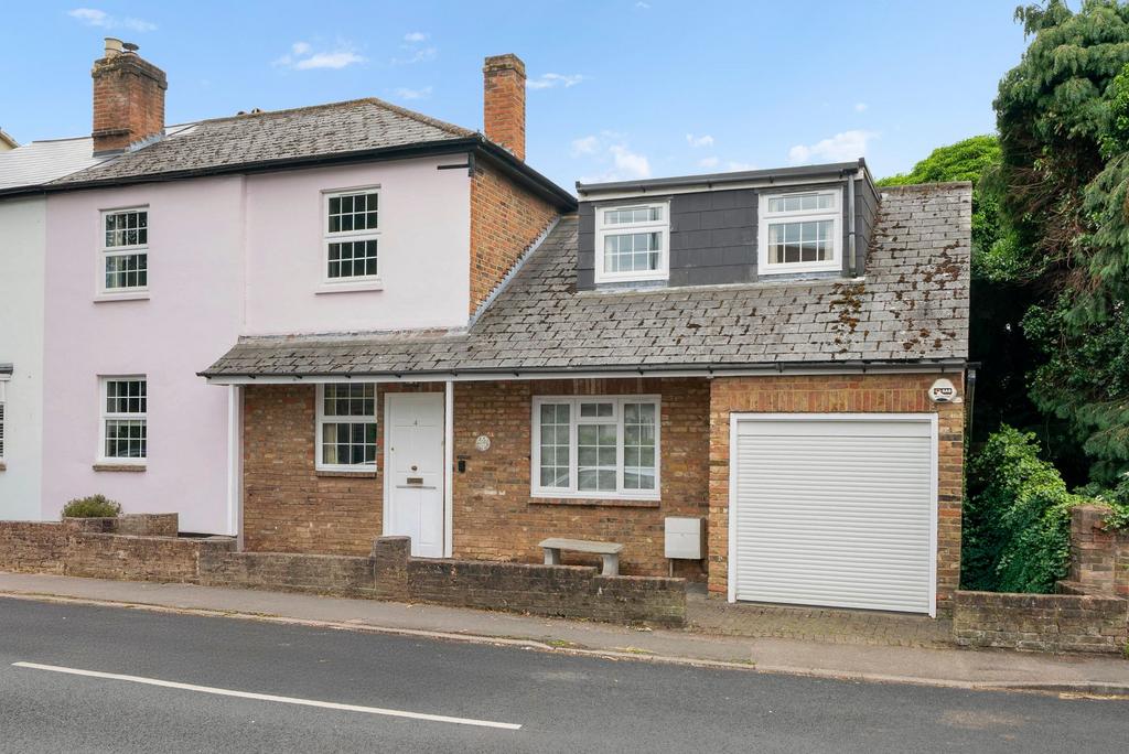 Common Road, Claygate, KT10 4 bed semi-detached house for sale - £800,000