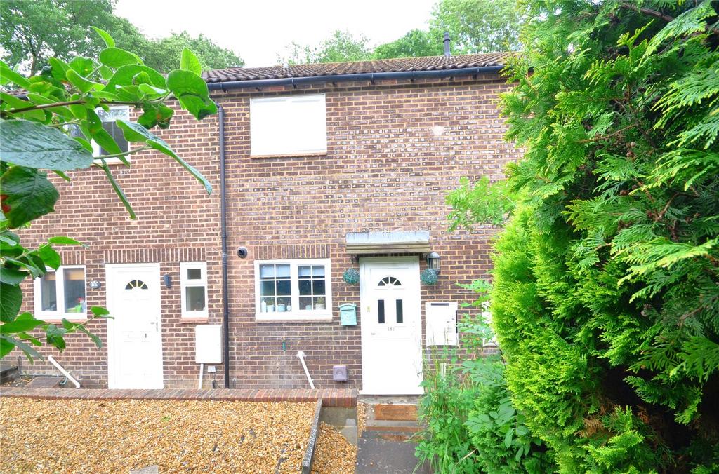 East Grinstead, West Sussex, RH19 2 bed terraced house for sale - £325,000