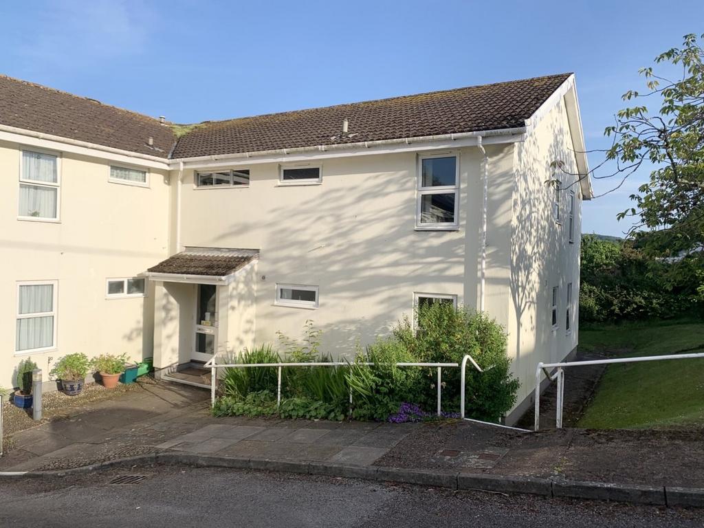 Pound Close, Sidmouth 1 bed flat - £725 pcm (£167 pw)