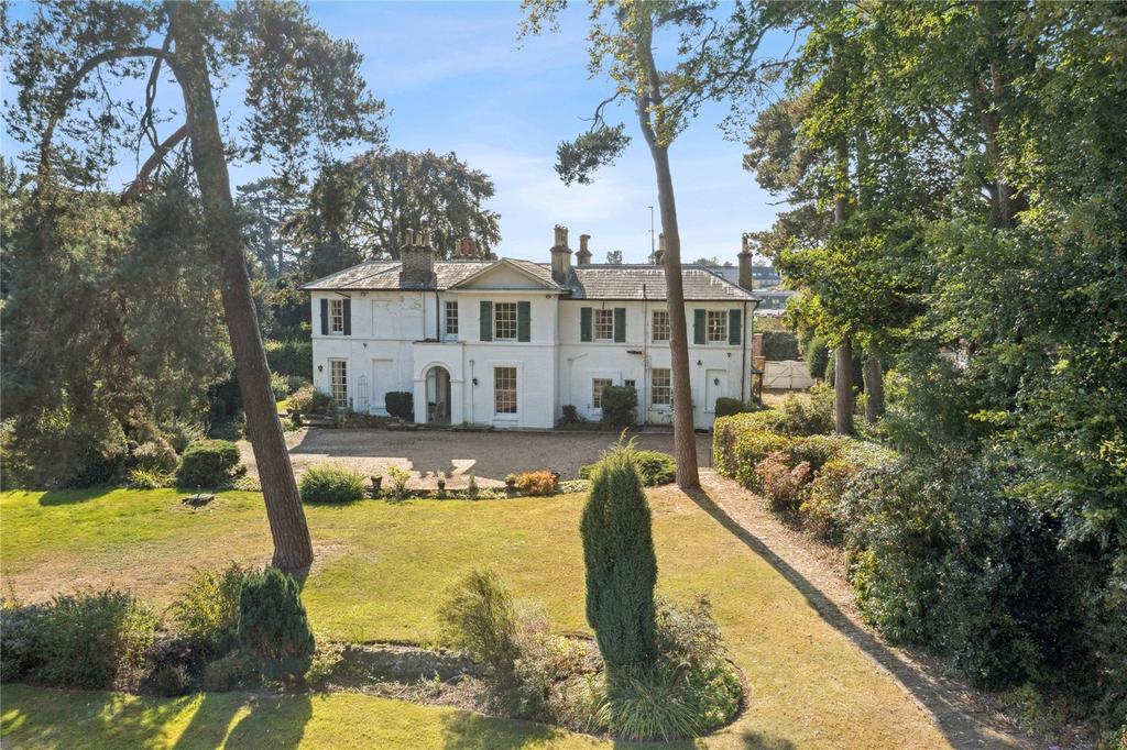 Vicarage Lane, Bovingdon, Hemel... 8 bed equestrian property for sale ...