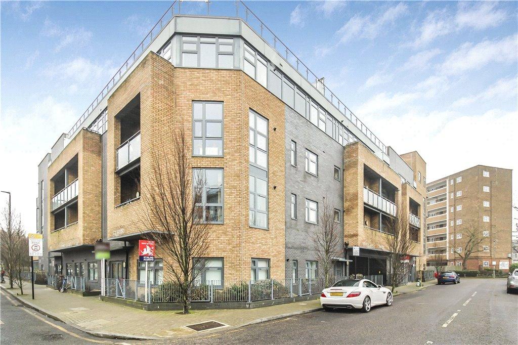 Oldridge Road, London, SW12 1 bed apartment to rent - £1,900 pcm (£438 pw)