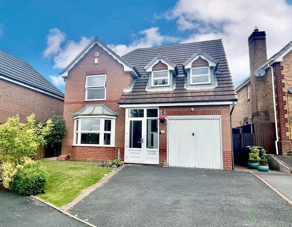 Mansion Close, Dudley DY1 4 bed detached house - £424,950