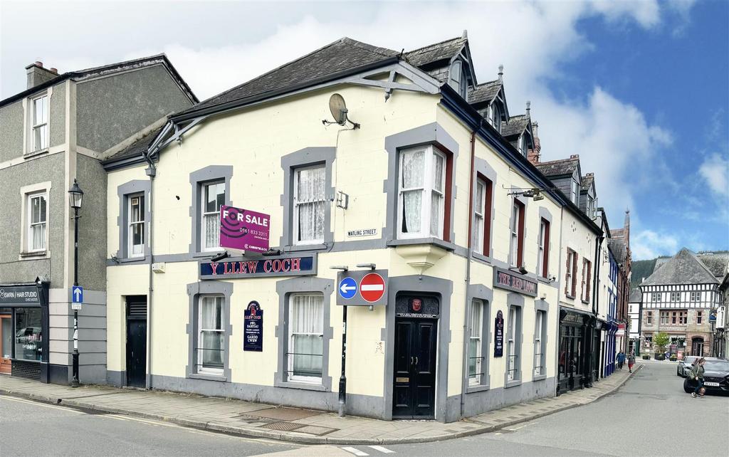 Denbigh Street, Llanrwst 4 bed terraced house - £120,000