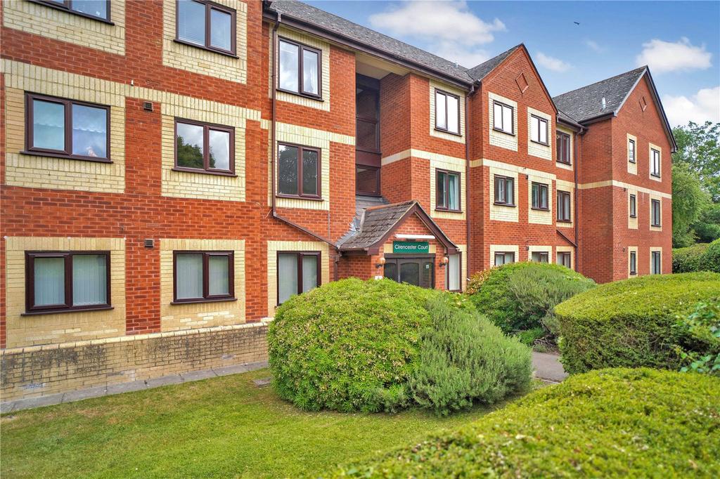 Cirencester Court, Old Town, Swindon... 2 bed apartment for sale - £107,500