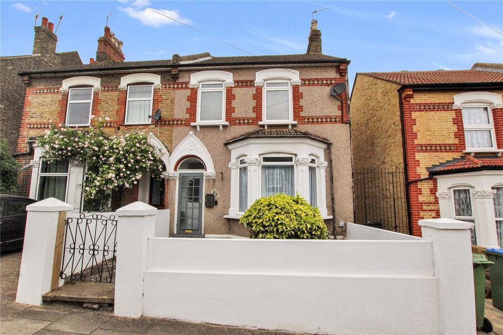 Chestnut Rise, London, SE18 3 bed semi-detached house for sale - £525,000
