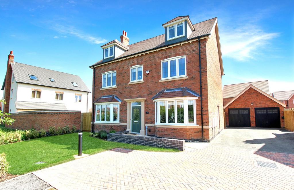 William Eccles Close, Houlton, Rugby... 5 bed detached house for sale - £700,000