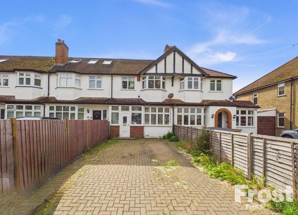 Clockhouse Lane, Ashford, Surrey, TW15 3 bed terraced house for sale ...