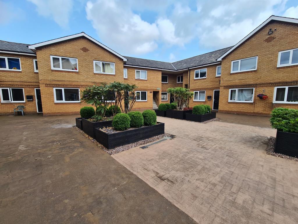 Alexandra Court, Lancaster, LA1 1 bed flat - £750 pcm (£173 pw)