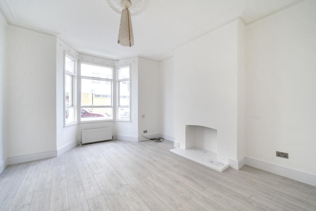 Morrish Road, Brixton, London, SW2 2 bed property - £2,100 pcm (£485 pw)