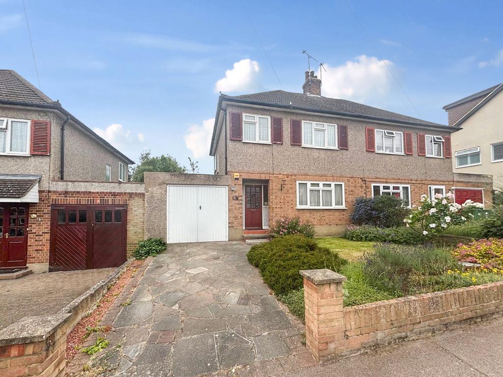 Hartford Road, Bexley, DA5 3 bed semi-detached house for sale - £500,000
