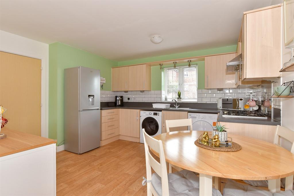 Arun House, Rochester ME2 2 bed ground floor flat - £139,000