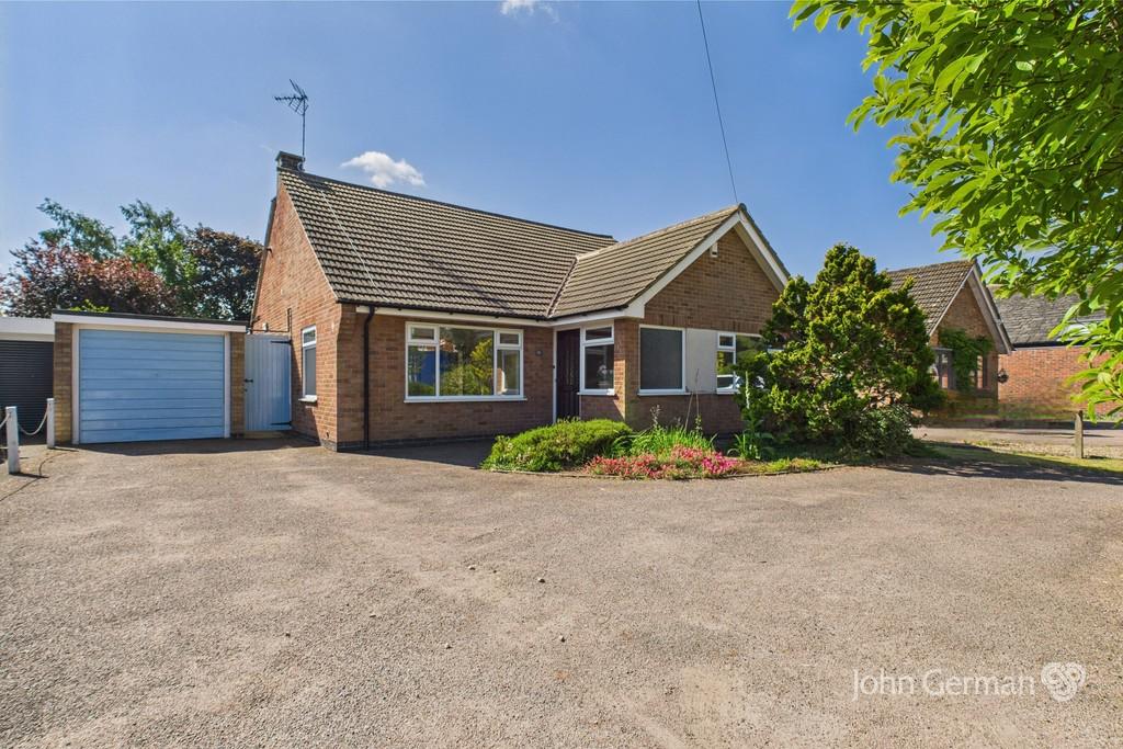 Loughborough Road, Hoton 3 bed detached bungalow - £435,000