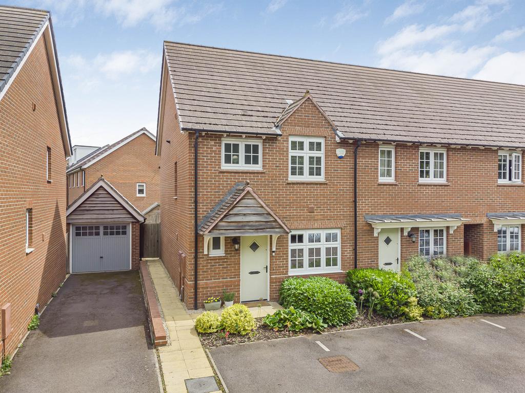 Hauxton CB22 3 bed end of terrace house - £450,000