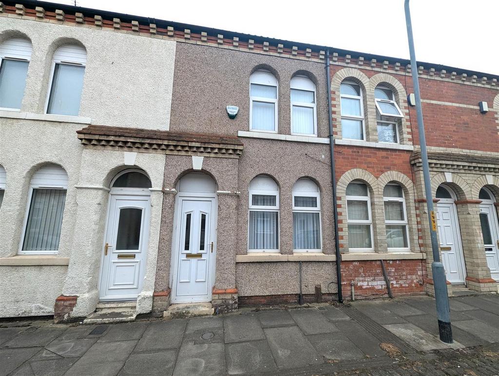 Montrose Street, Middlesbrough TS1 2 bed terraced house for sale - £80,000