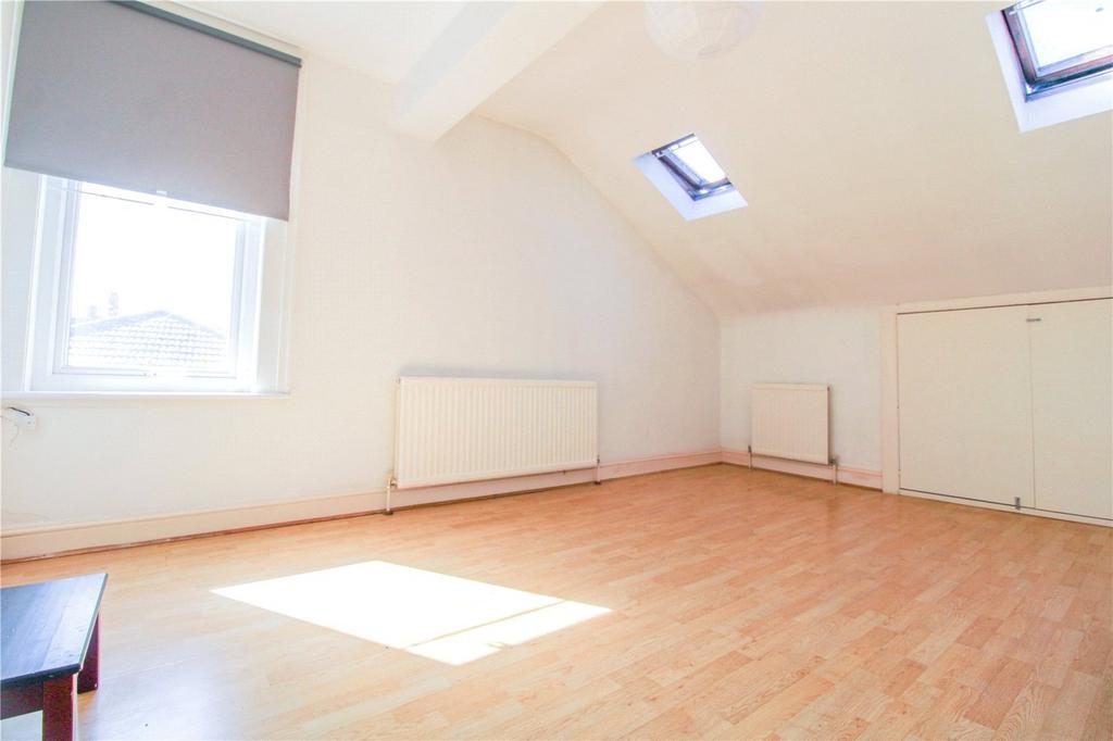 Lower Addiscombe Road, Croydon, CR0 1 bed apartment - £1,250 pcm (£288 pw)
