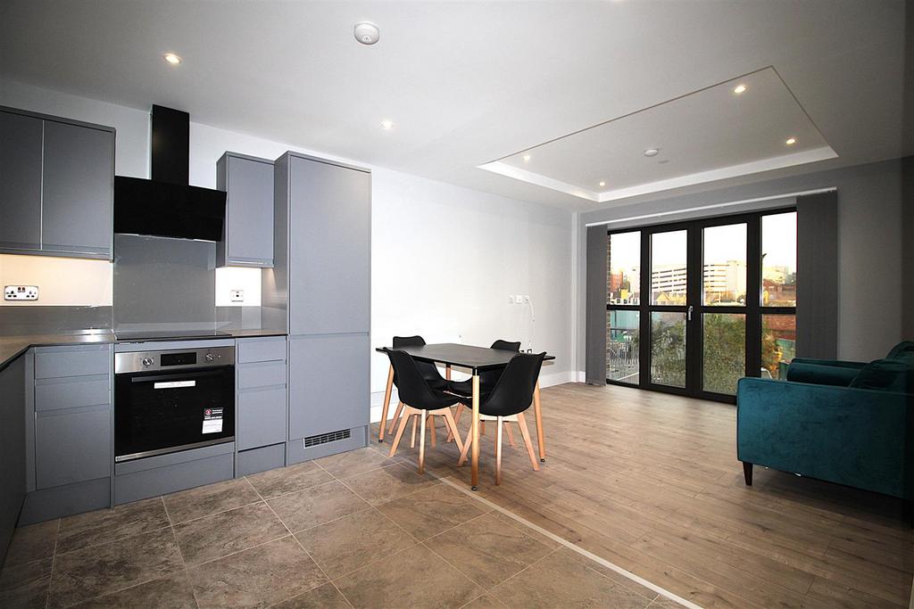 Mitchian Grand Union Building... 1 bed apartment - £950 pcm (£219 pw)