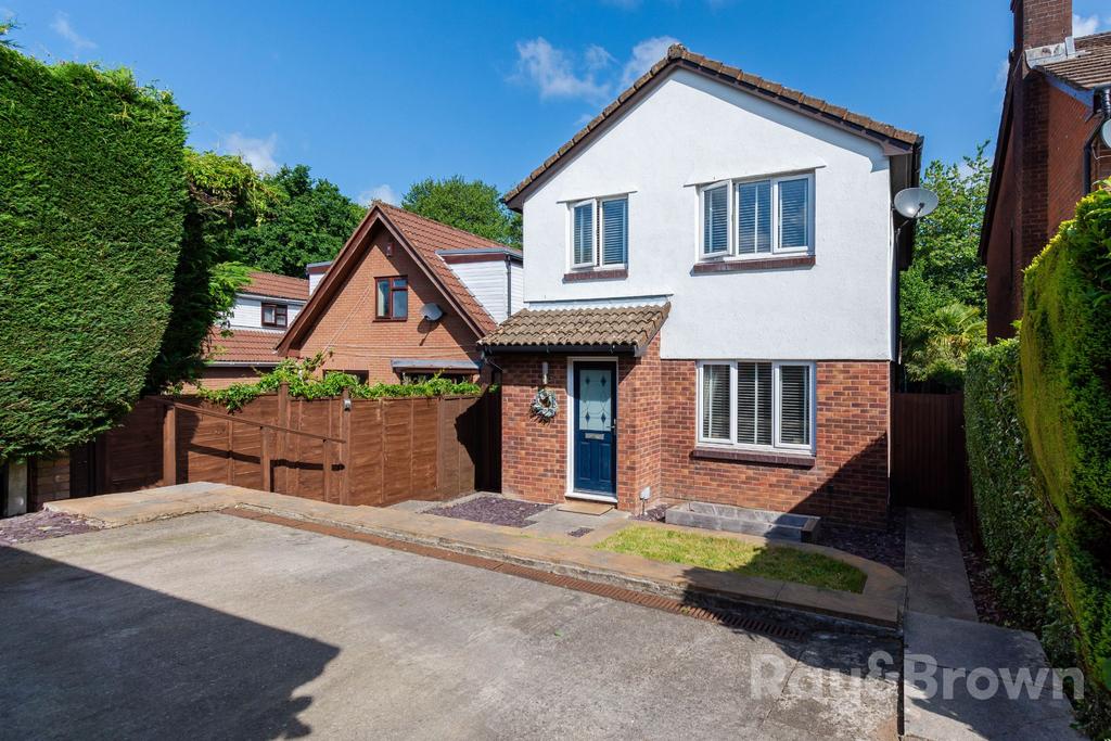 Thornhill, Cardiff CF14 4 bed detached house for sale - £460,000