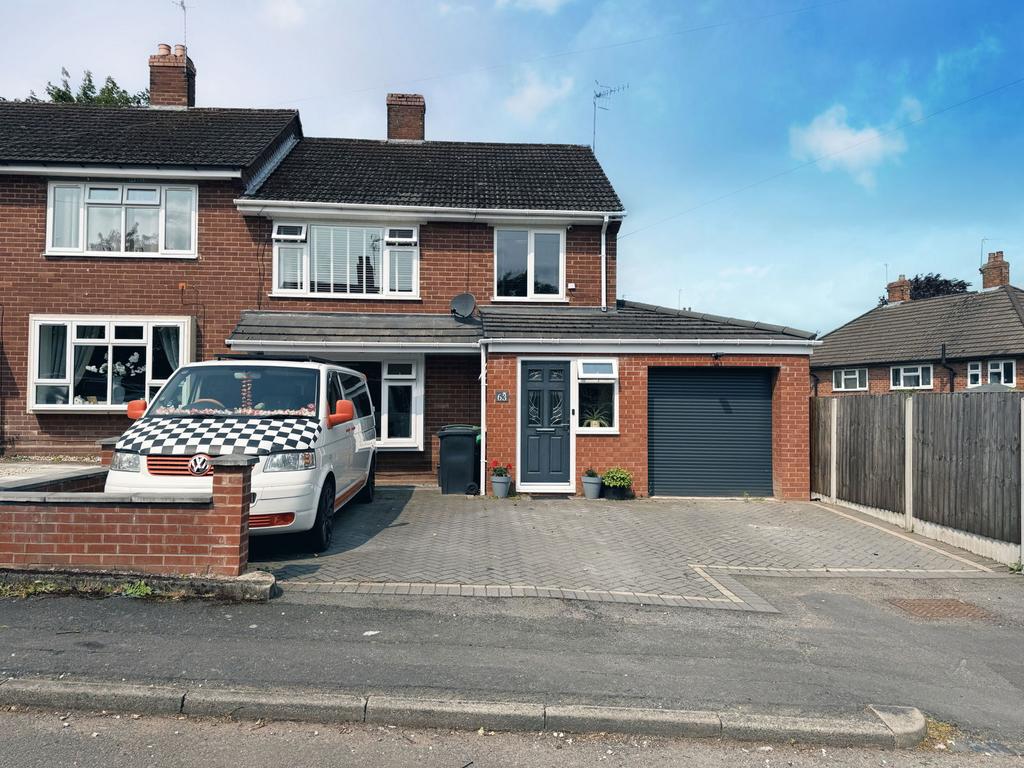 Norfolk Road, Stourbridge DY8 3 bed semi-detached house - £285,000