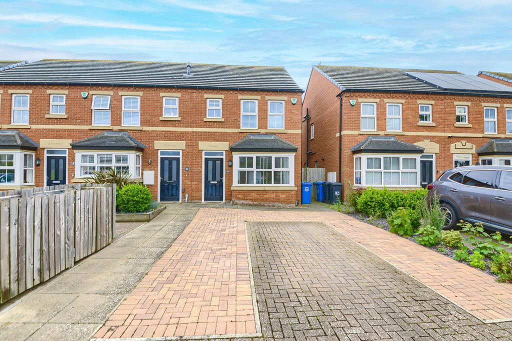 St. Michaels Road, Kettering NN15 3 bed end of terrace house for sale ...