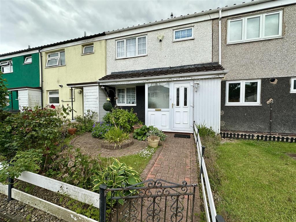 Newland Close, Redditch 3 bed terraced house for sale - £180,000