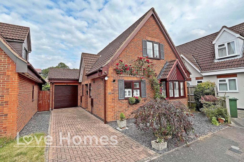 Durham Close, Flitwick 3 bed detached house for sale - £465,000
